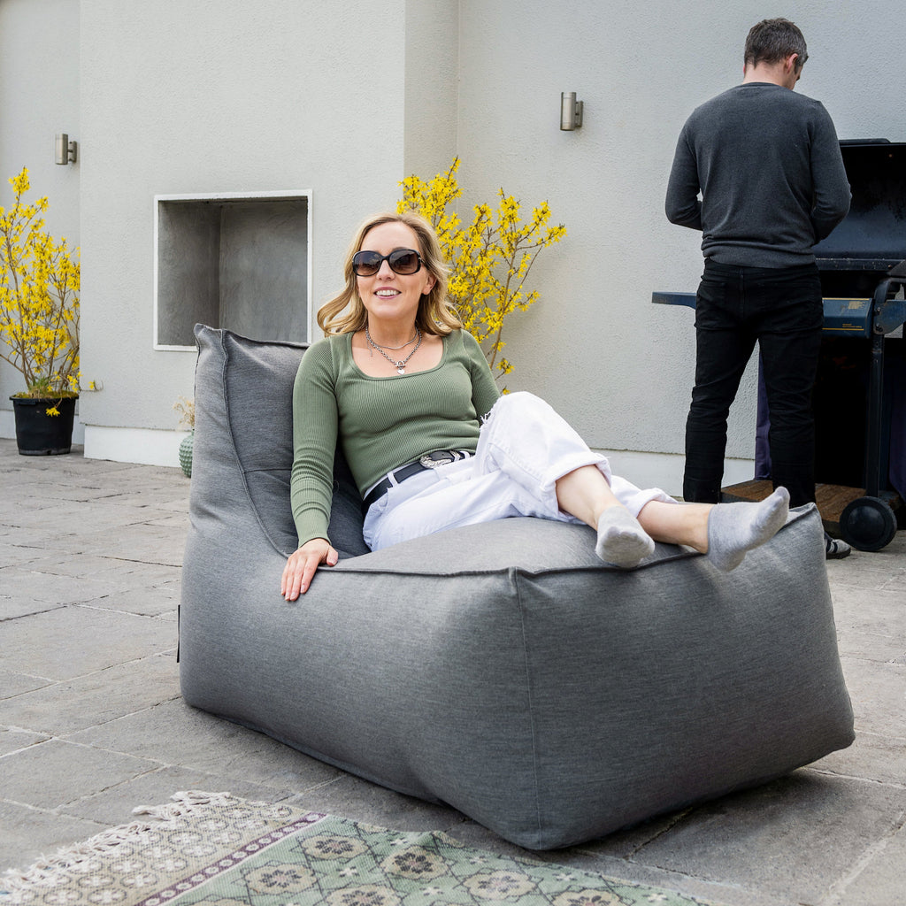 Elephant Ulko Lounge Chair